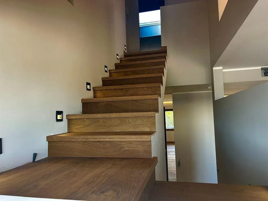 Scale In Legno Per Scale E Parapetti Per Interni In Ferro: I Nostri